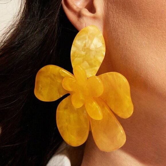 Zara | Jewelry | Zara Huge Amber Yellow Shell Finish Statement Earrings ...